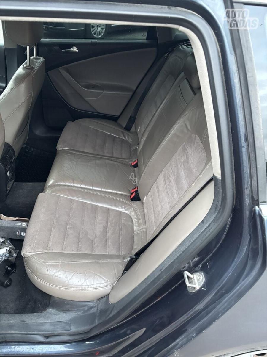 Blue Volkswagen Passat 2006 in Joniskis, with an engine capacity of 2.00 L and mileage of 447 thousand km for 670 €, photo 8 on AUTOMOTO.COM.LV