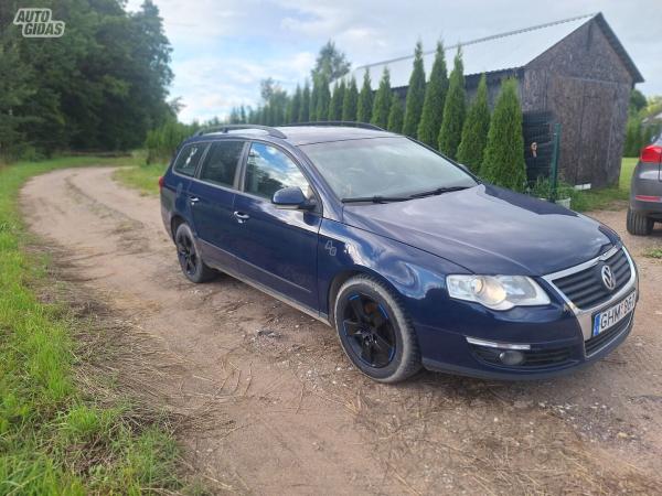 Blue Volkswagen Passat 2006 in Kaunas, with an engine capacity of 2.00 L and mileage of 260 thousand km for 1200 €, photo 1 on AUTOMOTO.COM.LV