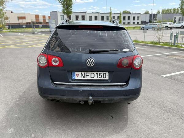 Zils Volkswagen Passat 2006 Viļņa, ar dzinēja tilpumu 1.90 L un nobraukumu 333 tūkst. km par 990 €, foto 5 vietnē AUTOMOTO.COM.LV