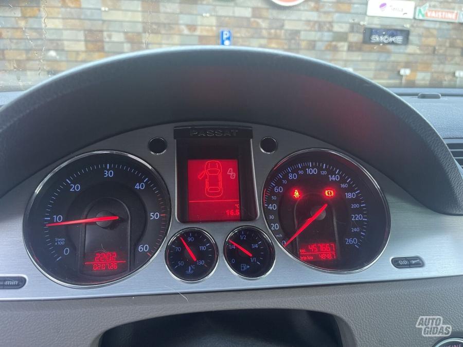 Zils Volkswagen Passat 2006 Šilalė, ar dzinēja tilpumu 2.00 L un nobraukumu 458 tūkst. km par 1999 €, foto 8 vietnē AUTOMOTO.COM.LV