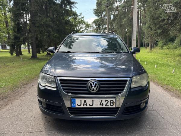 Zils Volkswagen Passat 2006 Panevēža, ar dzinēja tilpumu 1.90 L un nobraukumu 361 tūkst. km par 850 €, foto 2 vietnē AUTOMOTO.COM.LV
