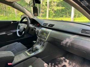 Blue Volkswagen Passat 2006 in Panevezys, with an engine capacity of 1.90 L and mileage of 365 thousand km for 850 €, photo 12 on AUTOMOTO.COM.LV