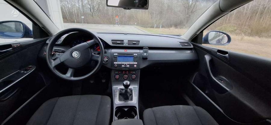 Zils Volkswagen Passat 2007 Plungė, ar dzinēja tilpumu 1.97 L un nobraukumu 346 tūkst. km par 2000 €, foto 6 vietnē AUTOMOTO.COM.LV