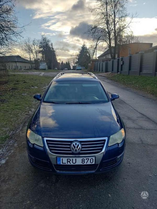 Zils Volkswagen Passat 2007 Panevēža, ar dzinēja tilpumu 1.97 L un nobraukumu 377 tūkst. km par 1750 €, foto 3 vietnē AUTOMOTO.COM.LV