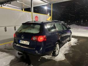 Blue Volkswagen Passat 2007 in Vilnius, with an engine capacity of 1.90 L and mileage of 393 thousand km for 950 €, photo 2 on AUTOMOTO.COM.LV
