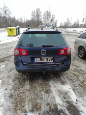Zils Volkswagen Passat 2007 Kelmė, ar dzinēja tilpumu 2.00 L un nobraukumu 360 tūkst. km par 2350 €, foto 5 vietnē AUTOMOTO.COM.LV