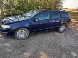 Blue Volkswagen Passat 2007 in Vilkaviskis, with an engine capacity of 1.90 L and mileage of 320 thousand km for 750 €, photo 12 on AUTOMOTO.COM.LV