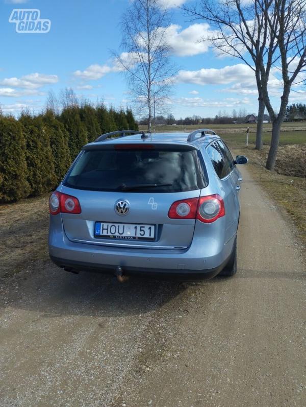 Blue Volkswagen Passat 2007 in Mazeikiai, with an engine capacity of 2.00 L and mileage of 487 thousand km for 1800 €, photo 3 on AUTOMOTO.COM.LV