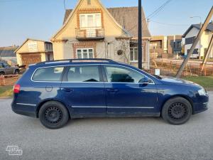 Blue Volkswagen Passat 2007 in Alytus, with an engine capacity of 1.90 L and mileage of 399 thousand km for 1050 €, photo 4 on AUTOMOTO.COM.LV
