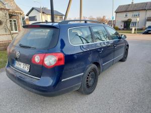 Blue Volkswagen Passat 2007 in Alytus, with an engine capacity of 1.90 L and mileage of 399 thousand km for 1050 €, photo 5 on AUTOMOTO.COM.LV