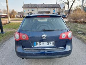 Blue Volkswagen Passat 2007 in Alytus, with an engine capacity of 1.90 L and mileage of 399 thousand km for 1050 €, photo 6 on AUTOMOTO.COM.LV