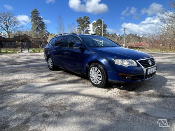 Blue Volkswagen Passat 2007 in Klaipeda, with an engine capacity of 2.00 L and mileage of 271 thousand km for 2400 €, photo 2 on AUTOMOTO.COM.LV