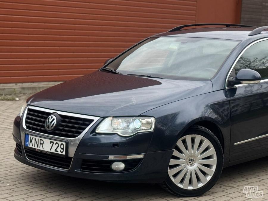 Blue Volkswagen Passat 2007 in Kaunas, with an engine capacity of 2.00 L and mileage of 222 thousand km for 2400 €, photo 12 on AUTOMOTO.COM.LV