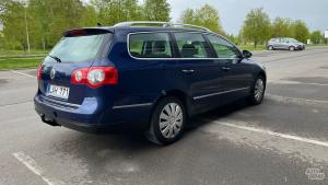 Zils Volkswagen Passat 2007 Alīta, ar dzinēja tilpumu 2.00 L un nobraukumu 387 tūkst. km par 1140 €, foto 8 vietnē AUTOMOTO.COM.LV