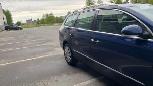 Zils Volkswagen Passat 2007 Alīta, ar dzinēja tilpumu 2.00 L un nobraukumu 387 tūkst. km par 1140 €, foto 9 vietnē AUTOMOTO.COM.LV