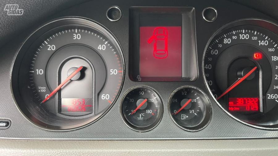 Zils Volkswagen Passat 2007 Alīta, ar dzinēja tilpumu 2.00 L un nobraukumu 387 tūkst. km par 1140 €, foto 12 vietnē AUTOMOTO.COM.LV