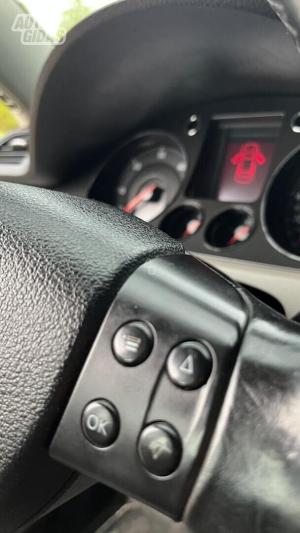 Zils Volkswagen Passat 2007 Alīta, ar dzinēja tilpumu 2.00 L un nobraukumu 387 tūkst. km par 1140 €, foto 16 vietnē AUTOMOTO.COM.LV