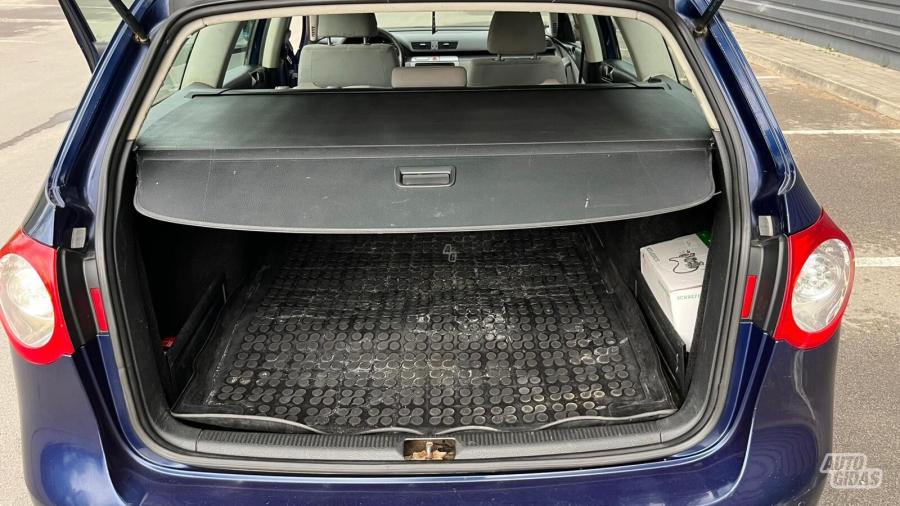 Zils Volkswagen Passat 2007 Alīta, ar dzinēja tilpumu 2.00 L un nobraukumu 387 tūkst. km par 1140 €, foto 19 vietnē AUTOMOTO.COM.LV