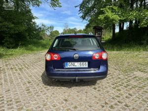 Blue Volkswagen Passat 2007 in Varena, with an engine capacity of 2.00 L and mileage of 390 thousand km for 1600 €, photo 5 on AUTOMOTO.COM.LV