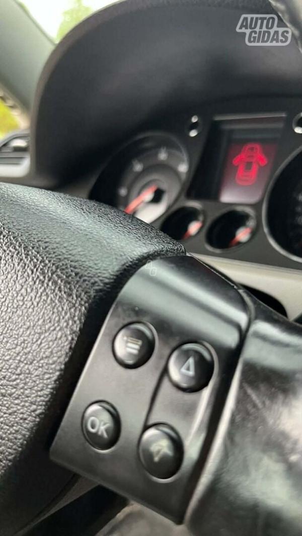 Zils Volkswagen Passat 2007 Varėna, ar dzinēja tilpumu 2.00 L un nobraukumu 390 tūkst. km par 1600 €, foto 10 vietnē AUTOMOTO.COM.LV