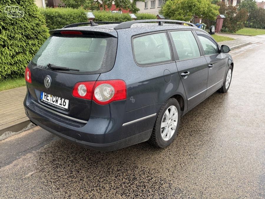 Zils Volkswagen Passat 2007 Lazdijai, ar dzinēja tilpumu 2.00 L un nobraukumu 255 tūkst. km par 3150 €, foto 7 vietnē AUTOMOTO.COM.LV
