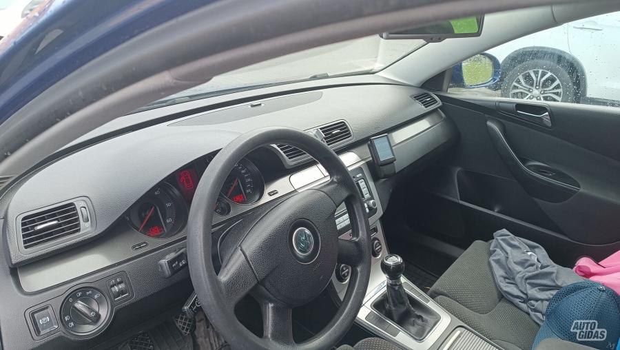 Zils Volkswagen Passat 2007 Viļņa, ar dzinēja tilpumu 2.00 L un nobraukumu 370 tūkst. km par 1350 €, foto 6 vietnē AUTOMOTO.COM.LV