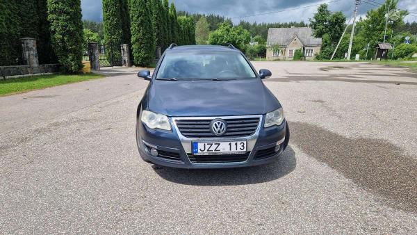 Zils Volkswagen Passat 2007 Viļņa, ar dzinēja tilpumu 1.97 L un nobraukumu 390 tūkst. km par 850 €, foto 2 vietnē AUTOMOTO.COM.LV