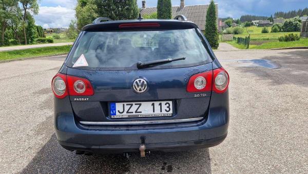 Zils Volkswagen Passat 2007 Viļņa, ar dzinēja tilpumu 1.97 L un nobraukumu 390 tūkst. km par 850 €, foto 6 vietnē AUTOMOTO.COM.LV