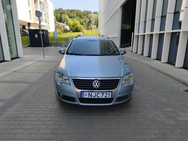 Blue Volkswagen Passat 2007 in Vilnius, with an engine capacity of 2.00 L and mileage of 280 thousand km for 1400 €, photo 2 on AUTOMOTO.COM.LV