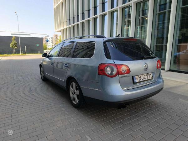 Blue Volkswagen Passat 2007 in Vilnius, with an engine capacity of 2.00 L and mileage of 280 thousand km for 1400 €, photo 5 on AUTOMOTO.COM.LV