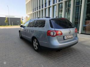 Blue Volkswagen Passat 2007 in Vilnius, with an engine capacity of 2.00 L and mileage of 280 thousand km for 1400 €, photo 6 on AUTOMOTO.COM.LV