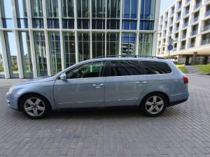 Blue Volkswagen Passat 2007 in Vilnius, with an engine capacity of 2.00 L and mileage of 280 thousand km for 1400 €, photo 7 on AUTOMOTO.COM.LV