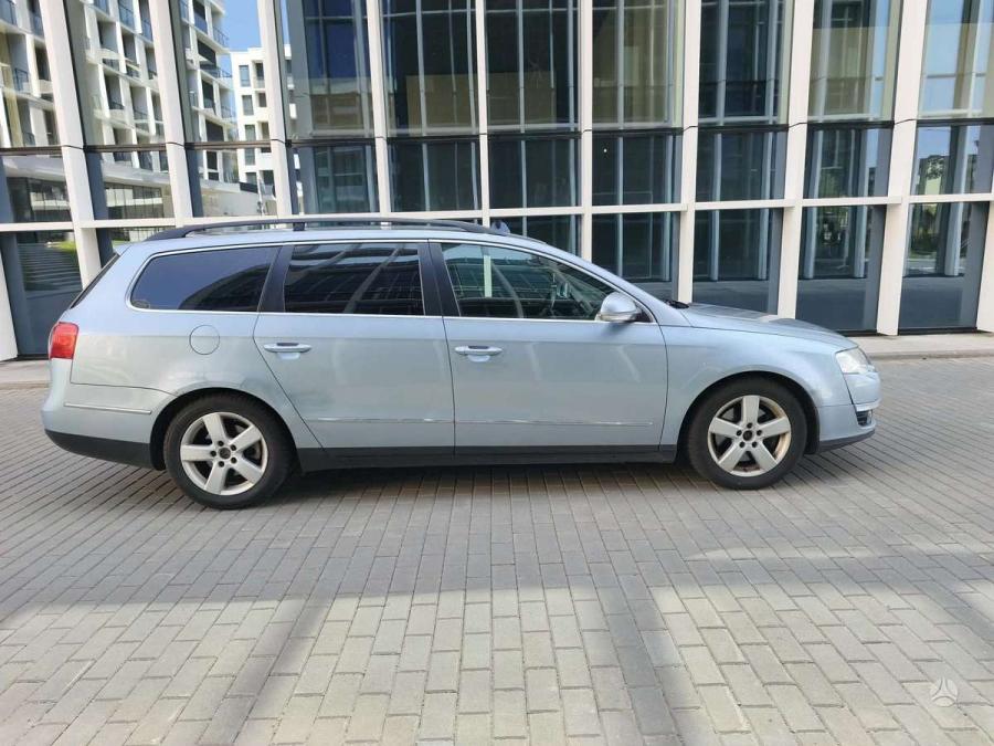 Blue Volkswagen Passat 2007 in Vilnius, with an engine capacity of 2.00 L and mileage of 280 thousand km for 1400 €, photo 9 on AUTOMOTO.COM.LV