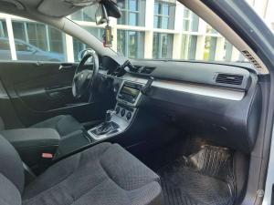 Blue Volkswagen Passat 2007 in Vilnius, with an engine capacity of 2.00 L and mileage of 280 thousand km for 1400 €, photo 14 on AUTOMOTO.COM.LV