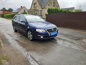 Blue Volkswagen Passat 2007 in Vilkaviskis, with an engine capacity of 2.00 L and mileage of 381 thousand km for 950 €, photo 3 on AUTOMOTO.COM.LV