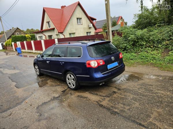 Blue Volkswagen Passat 2007 in Vilkaviskis, with an engine capacity of 2.00 L and mileage of 381 thousand km for 950 €, photo 5 on AUTOMOTO.COM.LV