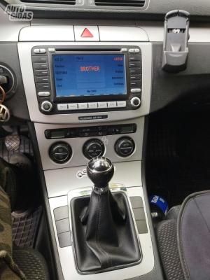 Zils Volkswagen Passat 2007 Kauņa, ar dzinēja tilpumu 1.60 L un nobraukumu 372 tūkst. km par 2000 €, foto 9 vietnē AUTOMOTO.COM.LV