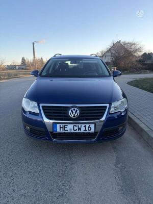 Blue Volkswagen Passat 2008 in Lazdijai, with an engine capacity of 1.97 L and mileage of 265 thousand km for 3000 €, photo  on AUTOMOTO.COM.LV