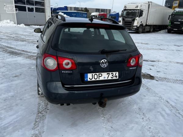 Blue Volkswagen Passat 2008 in Klaipeda, with an engine capacity of 1.90 L and mileage of 309 thousand km for 900 €, photo 3 on AUTOMOTO.COM.LV