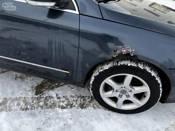 Zils Volkswagen Passat 2008 Klaipėda, ar dzinēja tilpumu 1.90 L un nobraukumu 309 tūkst. km par 900 €, foto 9 vietnē AUTOMOTO.COM.LV