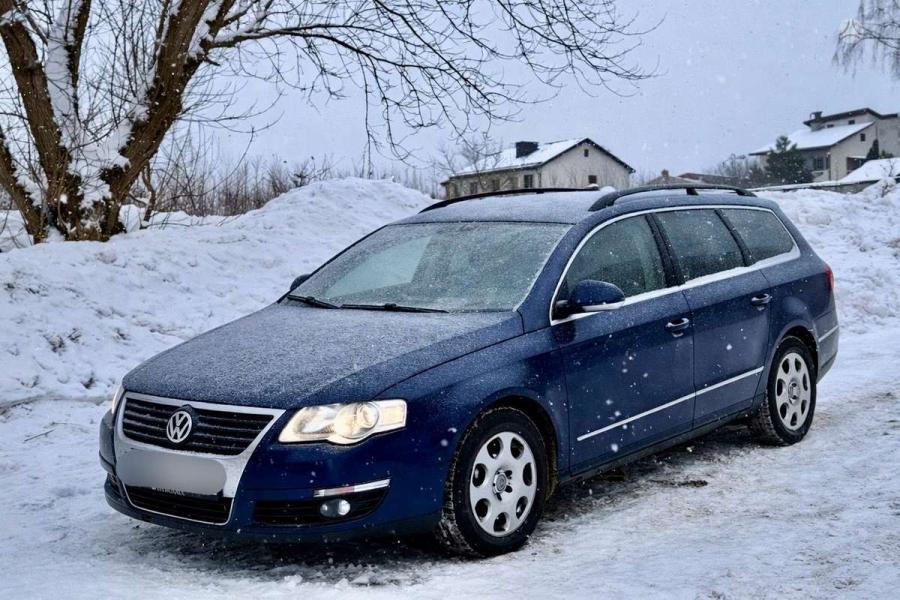 Zils Volkswagen Passat 2008 Viļņa, ar dzinēja tilpumu 1.97 L un nobraukumu 307 tūkst. km par 2300 €, foto 4 vietnē AUTOMOTO.COM.LV