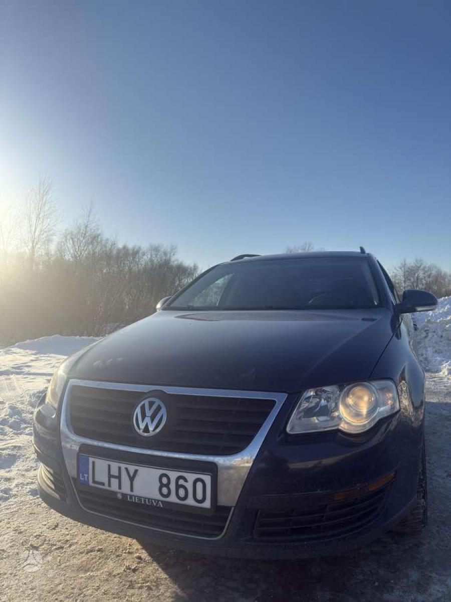 Blue Volkswagen Passat 2008 in Klaipeda, with an engine capacity of 1.97 L and mileage of 238 thousand km for 1999 €, photo 1 on AUTOMOTO.COM.LV