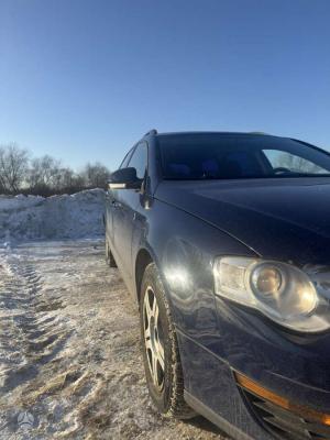 Blue Volkswagen Passat 2008 in Klaipeda, with an engine capacity of 1.97 L and mileage of 238 thousand km for 1999 €, photo 2 on AUTOMOTO.COM.LV