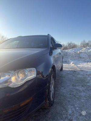 Blue Volkswagen Passat 2008 in Klaipeda, with an engine capacity of 1.97 L and mileage of 238 thousand km for 1999 €, photo 3 on AUTOMOTO.COM.LV