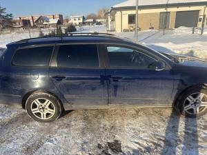 Blue Volkswagen Passat 2008 in Klaipeda, with an engine capacity of 1.97 L and mileage of 238 thousand km for 1999 €, photo 5 on AUTOMOTO.COM.LV