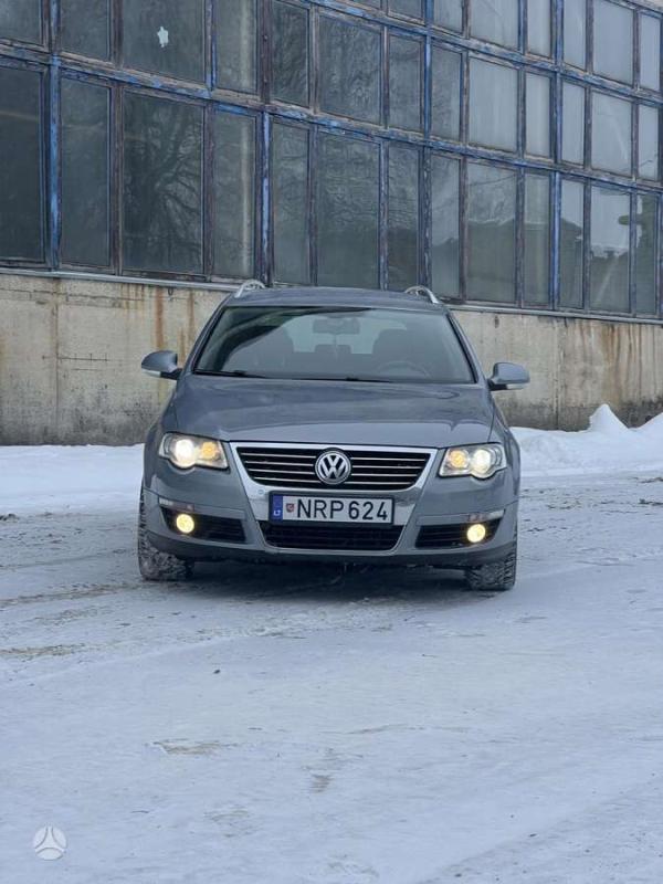 Zils Volkswagen Passat 2008 Panevēža, ar dzinēja tilpumu 3.20 L un nobraukumu 265 tūkst. km par 2500 €, foto 2 vietnē AUTOMOTO.COM.LV