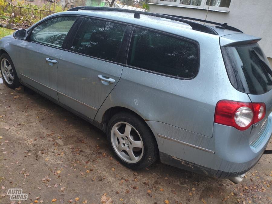 Blue Volkswagen Passat 2008 in Vilnius, with an engine capacity of 2.00 L and mileage of 275 thousand km for 3000 €, photo 5 on AUTOMOTO.COM.LV