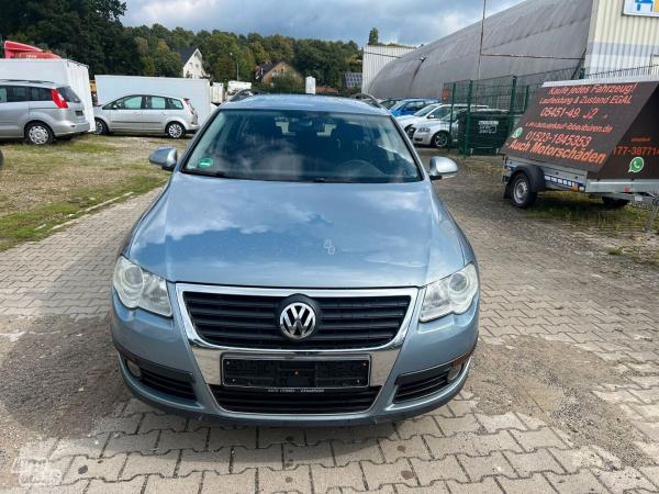 Blue Volkswagen Passat 2008 in Kretinga, with an engine capacity of 2.00 L and mileage of 250 thousand km for 2500 €, photo 1 on AUTOMOTO.COM.LV