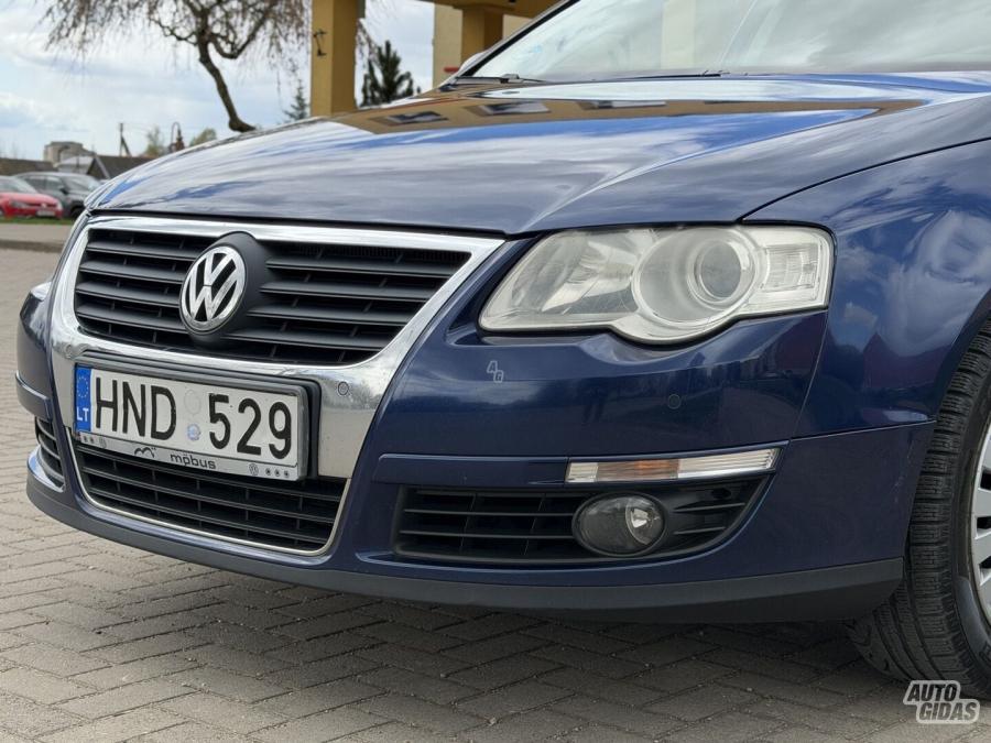 Blue Volkswagen Passat 2008 in Kaisiadorys, with an engine capacity of 2.00 L and mileage of 410 thousand km for 1950 €, photo 15 on AUTOMOTO.COM.LV