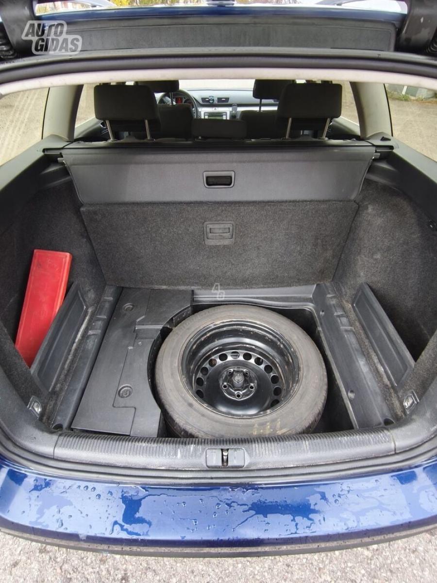 Blue Volkswagen Passat 2008 in Telschi, with an engine capacity of 1.90 L and mileage of 328 thousand km for 1450 €, photo 8 on AUTOMOTO.COM.LV